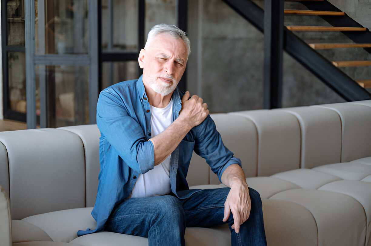 Pečių skausmas: priežastys, diagnozė ir gydymas - SveikaAkis.lt