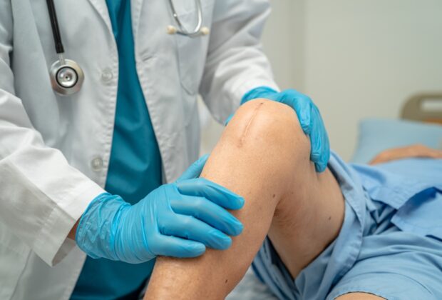 Kelio sąnario keitimo operacija - SveikaAkis.lt